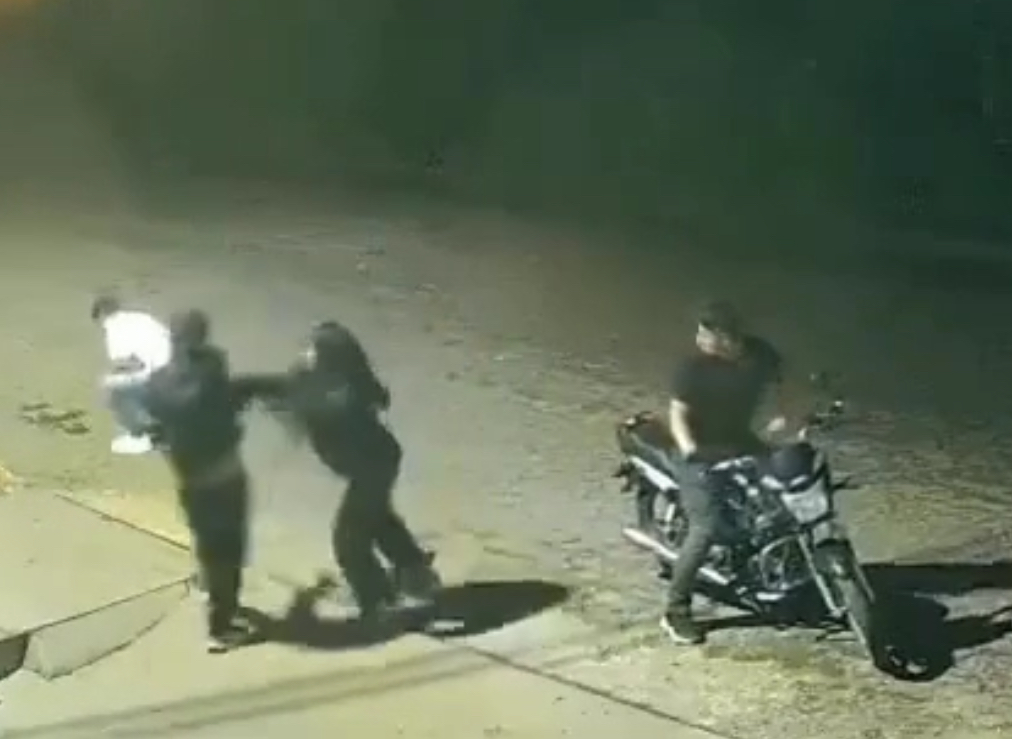 KrudPlug Mobile - Man shoots victim at point-blank range after ...